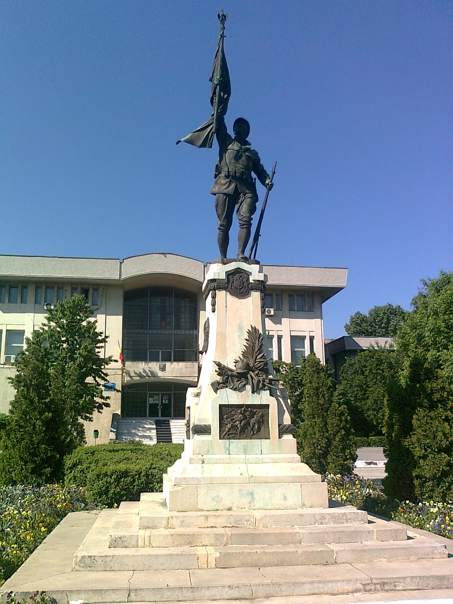 Teleorman, România: Monumentul Eroilor din Alexandria | Repliktv.ro